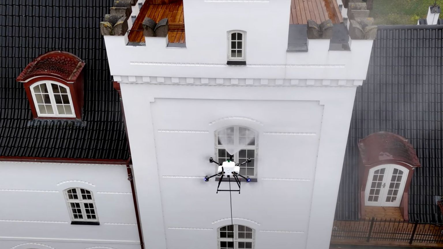 Mr. Drone High-tech cleaning solutions